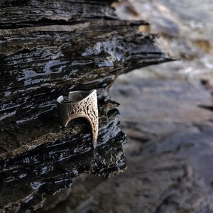 Silver Pointed Womens Ring, Vikings Spiked Ring, Engraved Sharp Ring ...