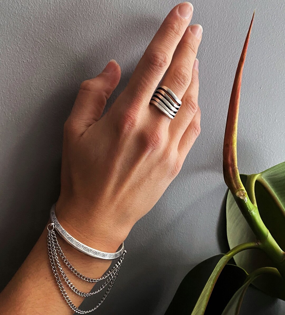 Antique Silver Lines Wavy Ring, Vintage Style Adjustable Wide Ring ...