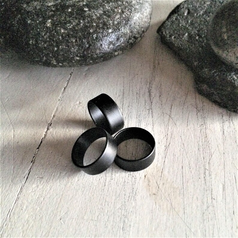 Black band ring simple wide black ring womens band ring | Etsy
