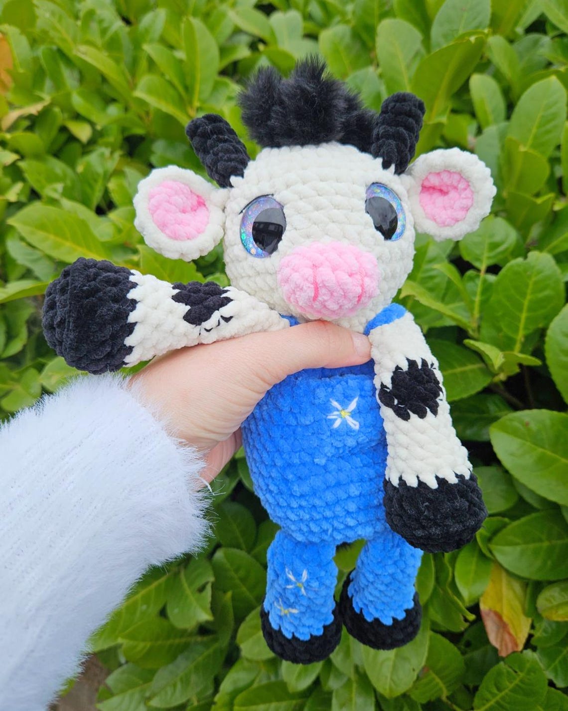 No-sew Moomoo Cow Snuggler Crochet Pattern | Beginner-friendly, Plushie ...