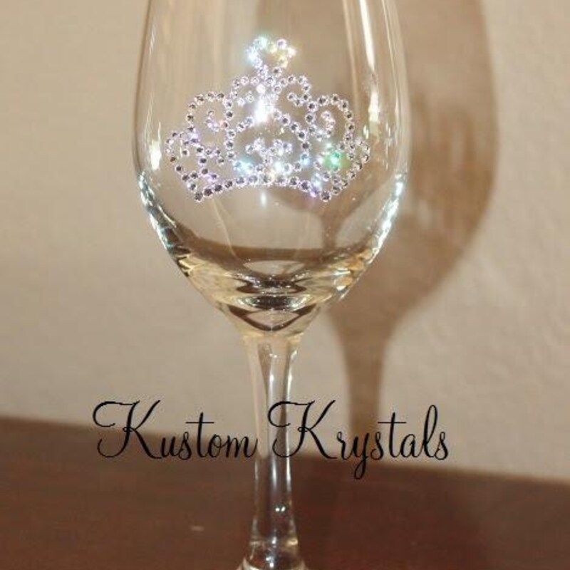Diva Wine Glass - Etsy