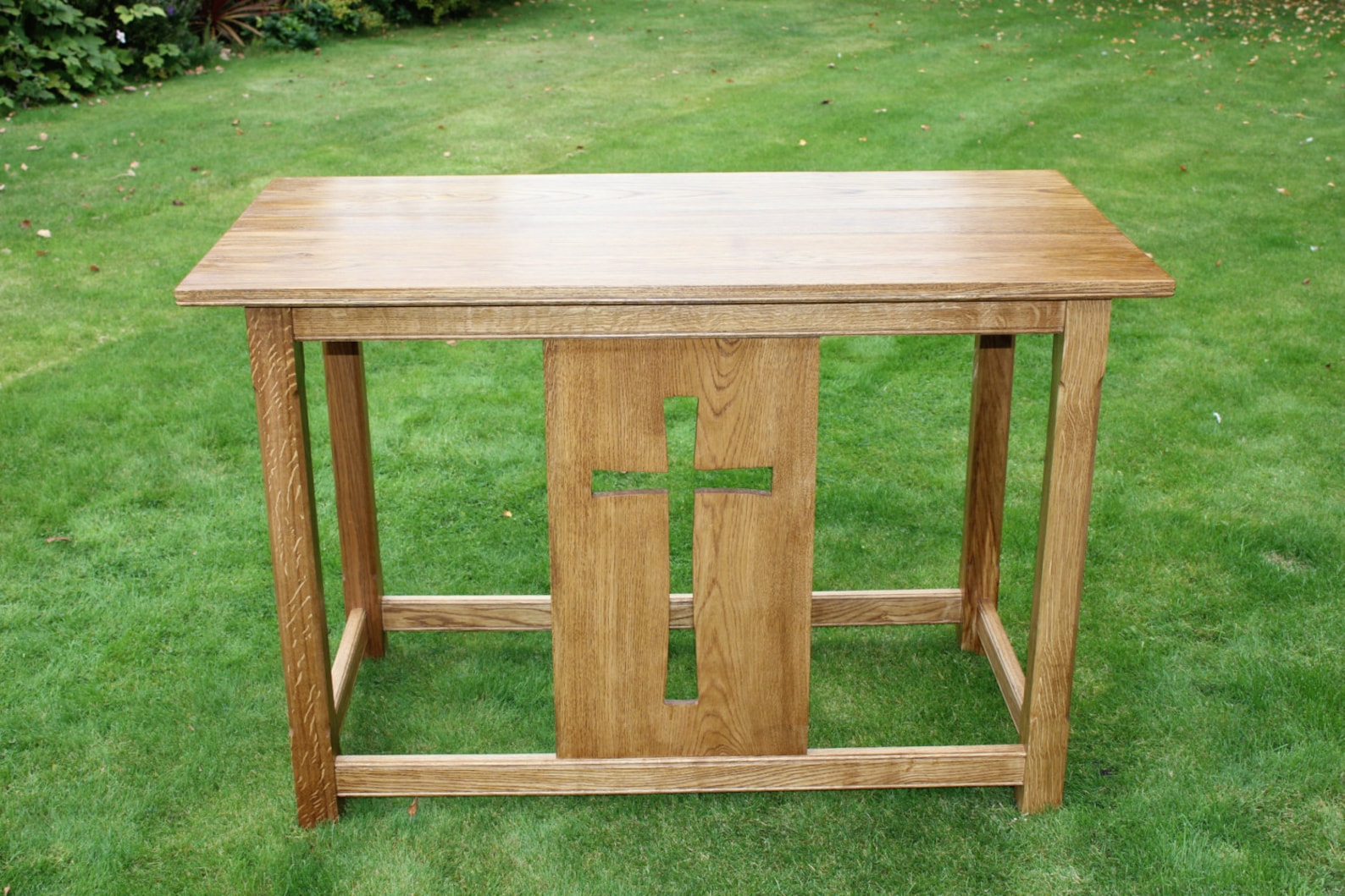 Altar - Communion Table in Solid Oak - Etsy
