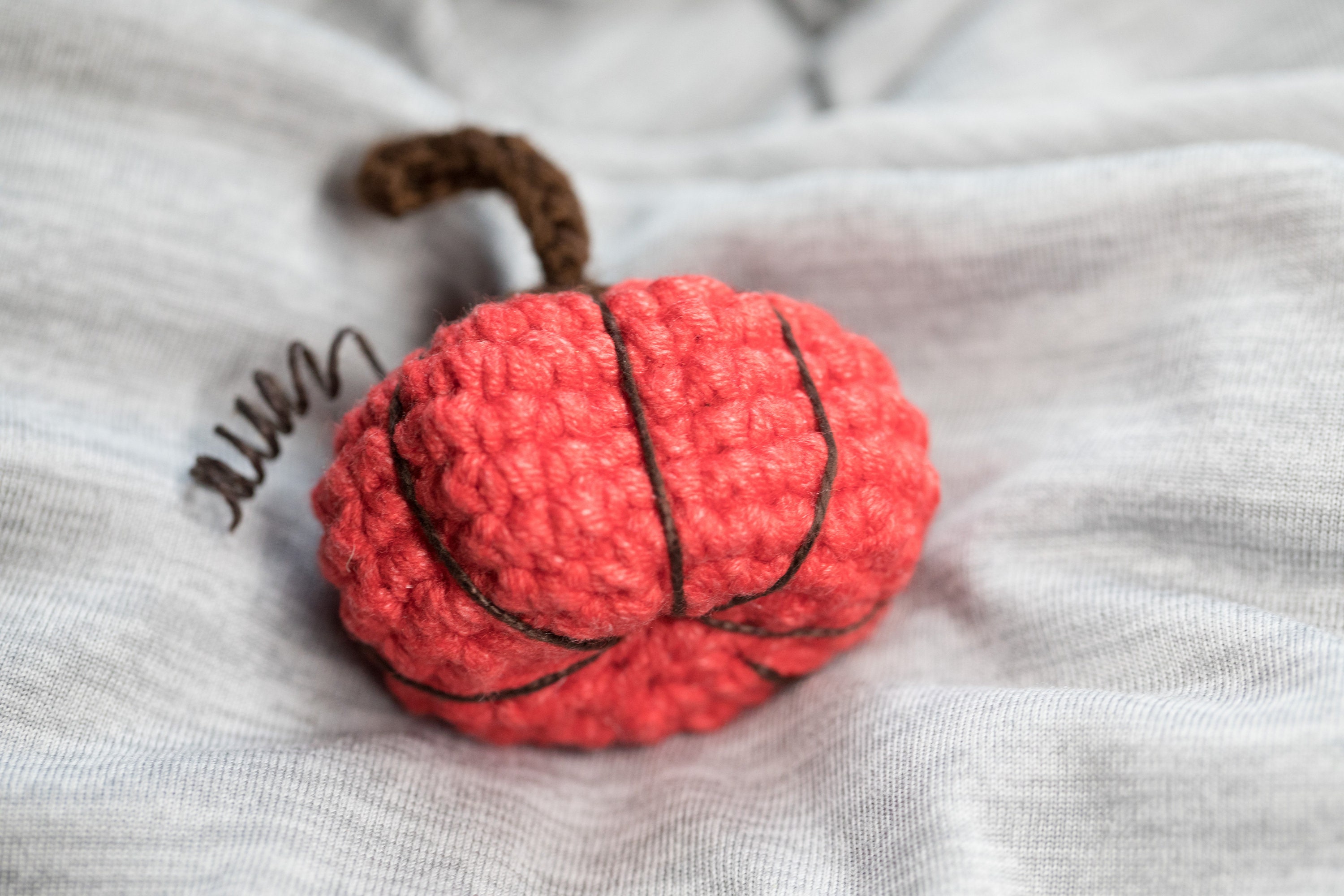 Pumpkin pin Cute Mini Crochet Pumpkin pin Autumn fall brooch | Etsy