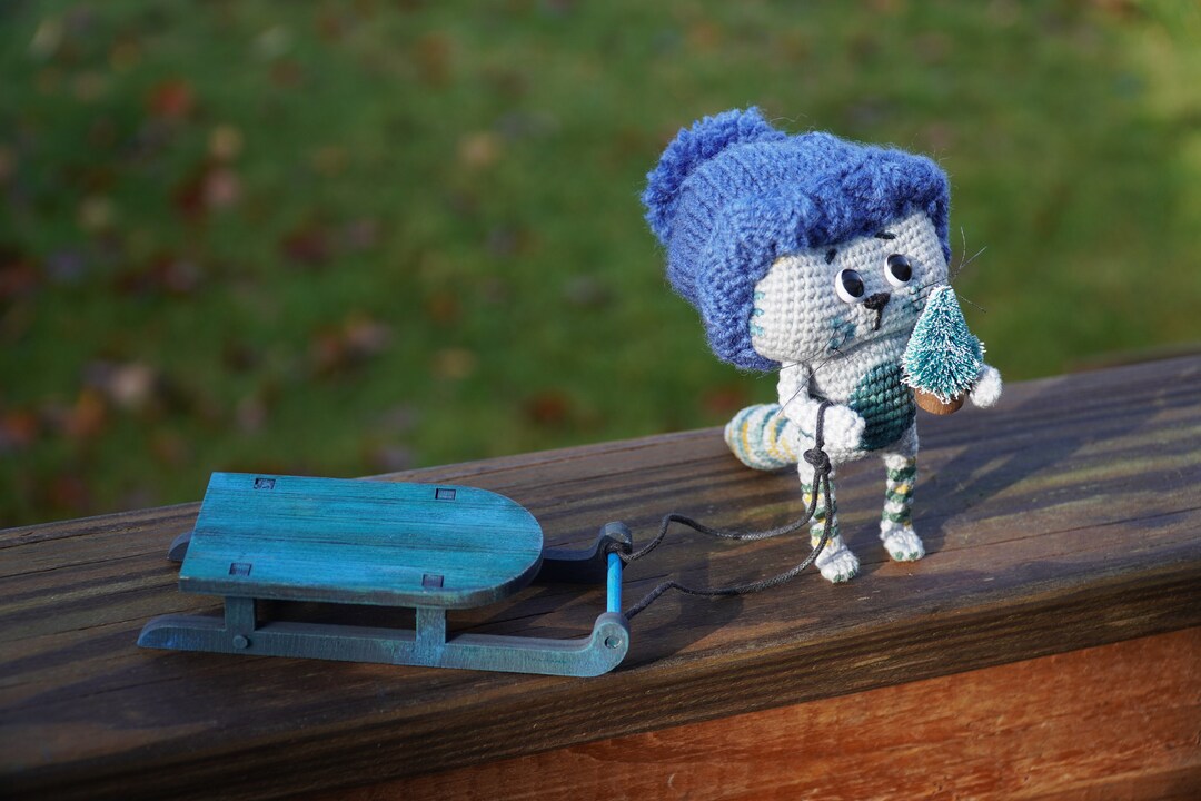 Crochet Cat Figurine With Mini Wooden Sled: Handmade Winter Decor - Etsy
