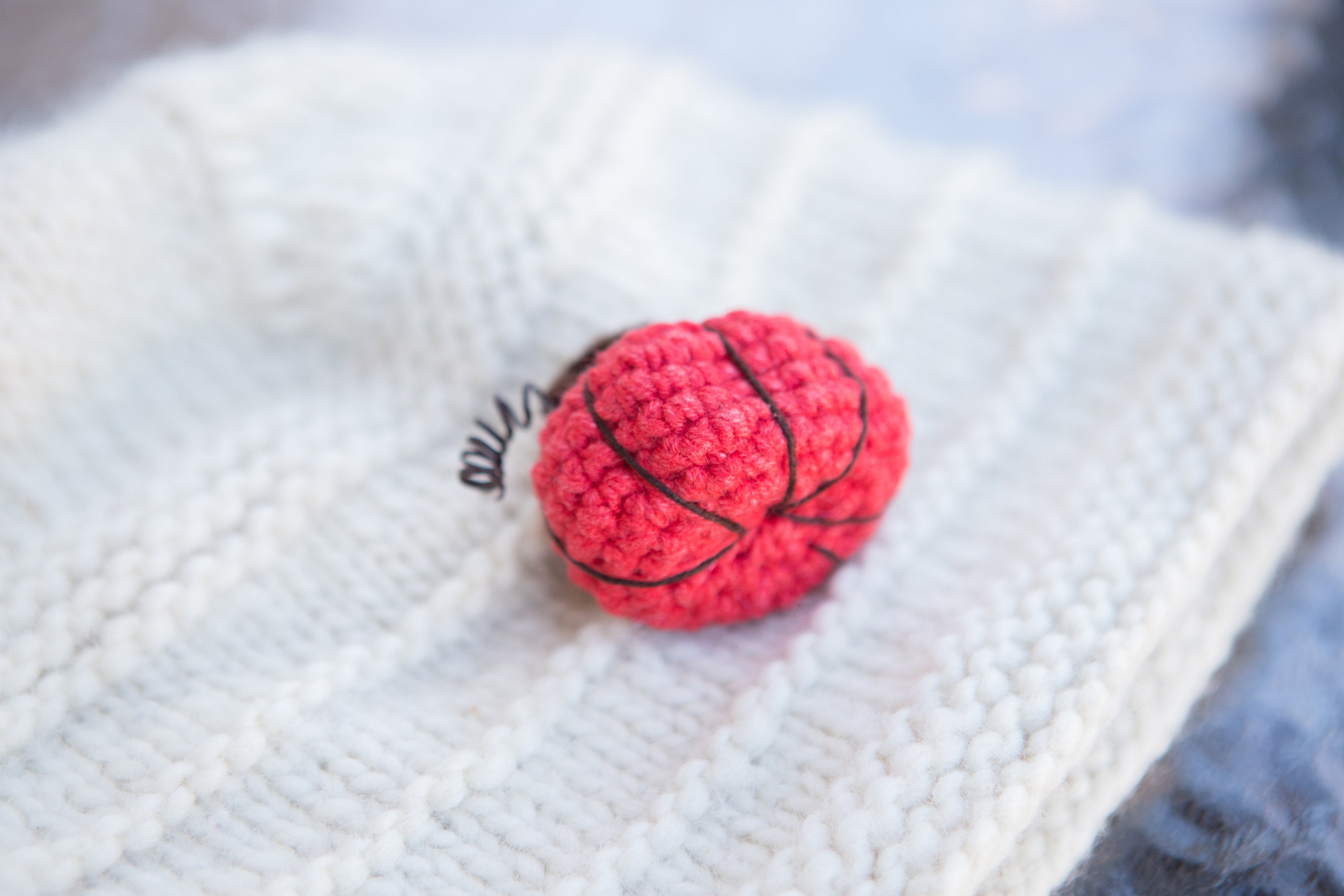 Pumpkin pin Cute Mini Crochet Pumpkin pin Autumn fall brooch | Etsy