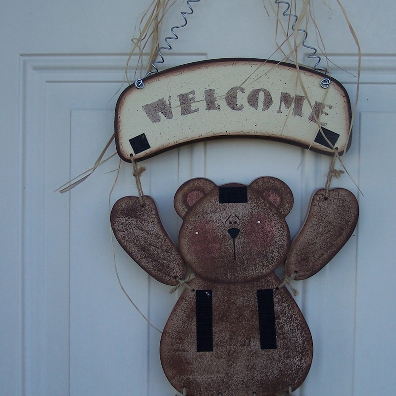 Holiday Bear Welcome Sign - Etsy
