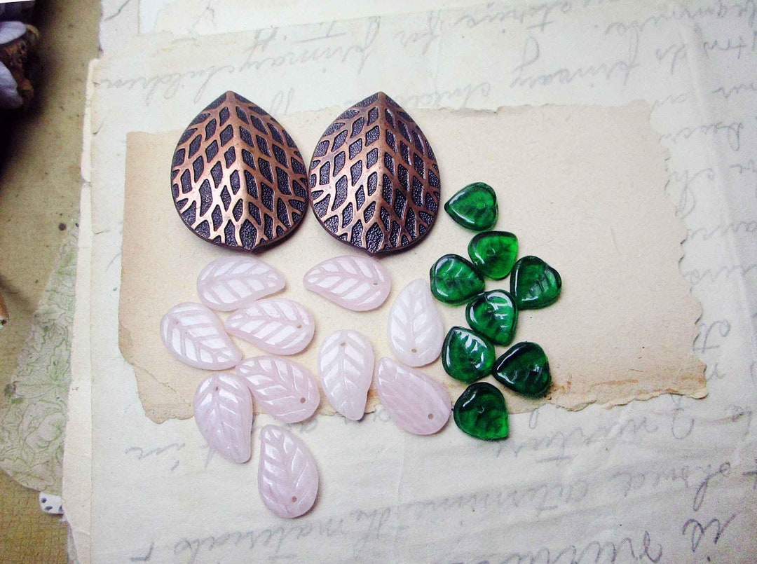 Assemblage Trio 3 Botanical Bead Sets Vintage Textured Briolettes White ...