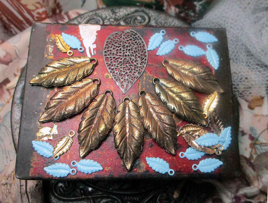 Destash Mix No. 45 Leaf Mix Charms & Pendants for Assemblage Mixed ...