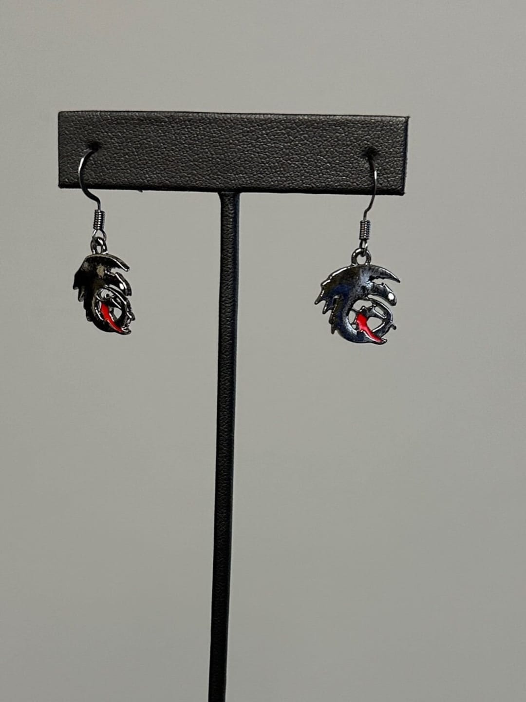 Black Dragon Night Fury Symbol Earrings - Etsy