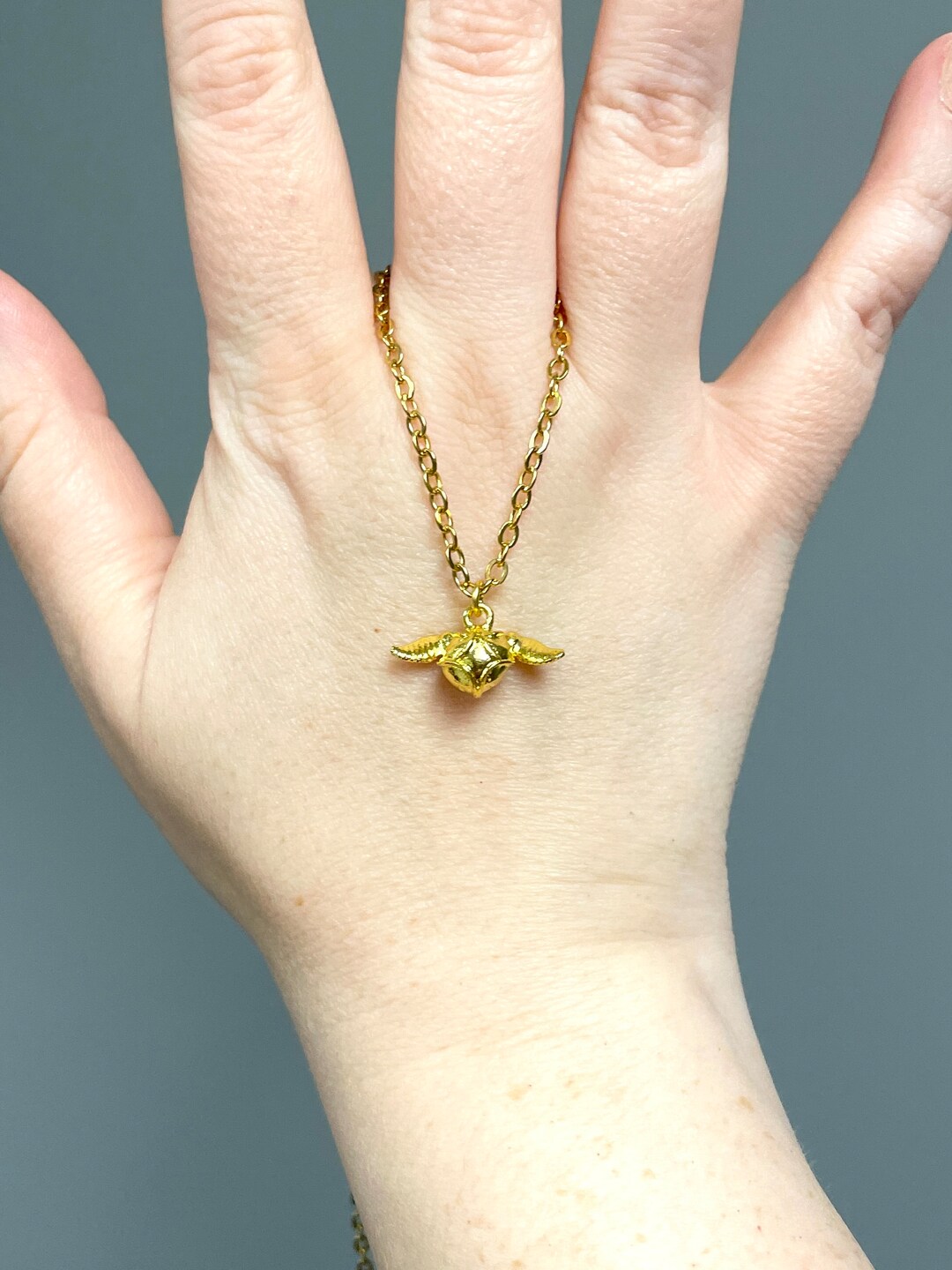 Harry Potter Golden Snitch Necklace - Etsy