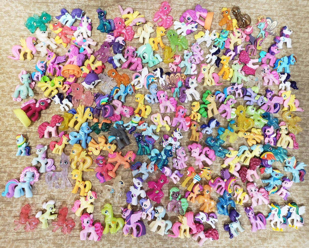 My Little Pony RANDOM Baby / Mini Hasbro Toys or Key Chains Party ...