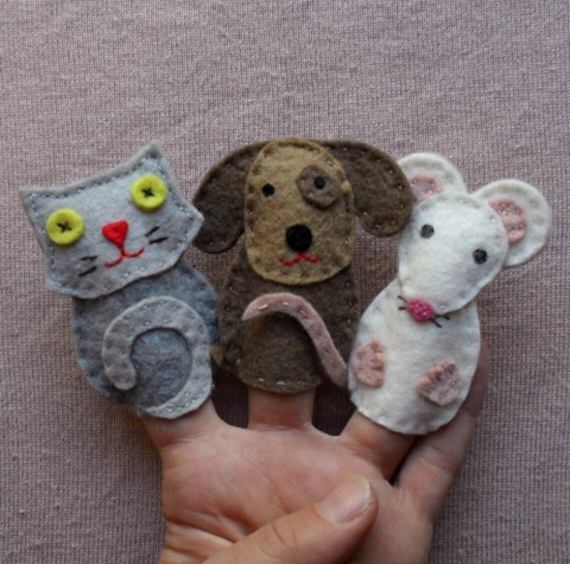 Títeres de perros gatos y ratón blanco animales de fieltro - Etsy México