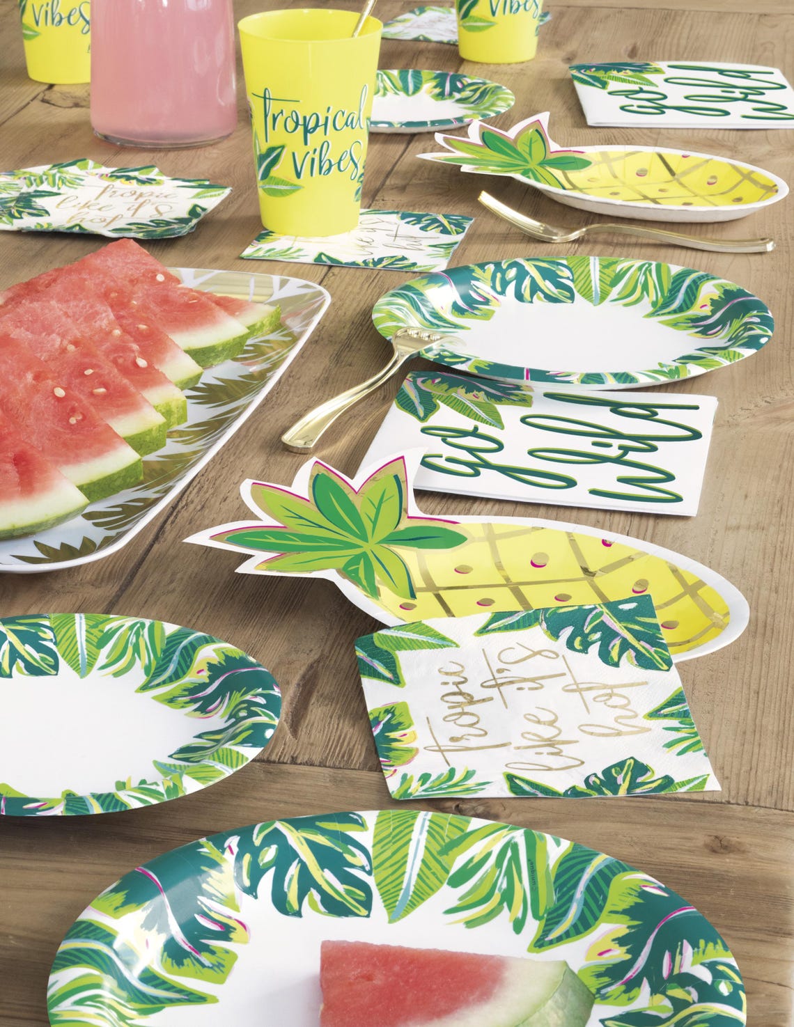 Tropical Party Pineapple Shaped Plates 8ct, Beach Party, Spring, Party ...