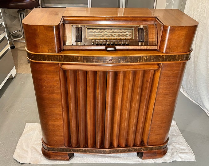 1942 Philco AM/FM/SW/MP3 11-tube Console Radio 42-400 With Full Elec ...
