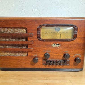 Restored 1938 Western Air Patrol AM/SW/MP3 Radio With Bluetooth, Tuning ...