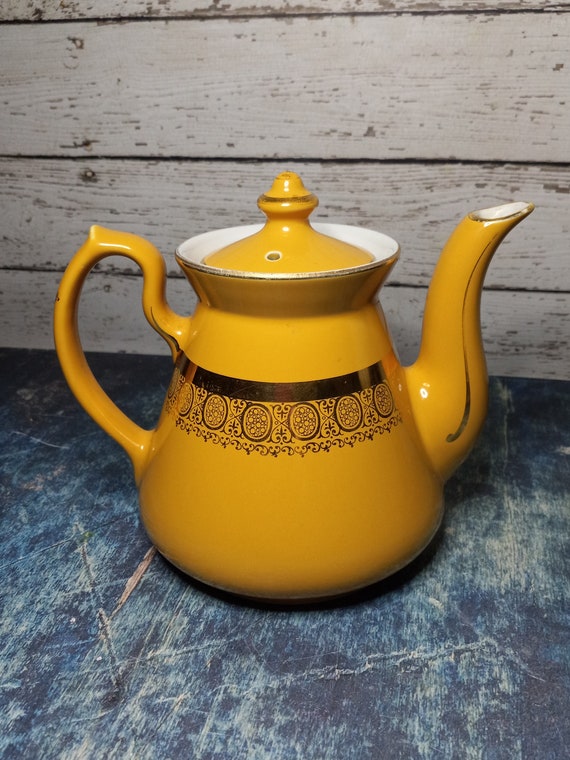 Philadelphia Butterscotch yellow Hall teapot with lid-antique 6 cup ...