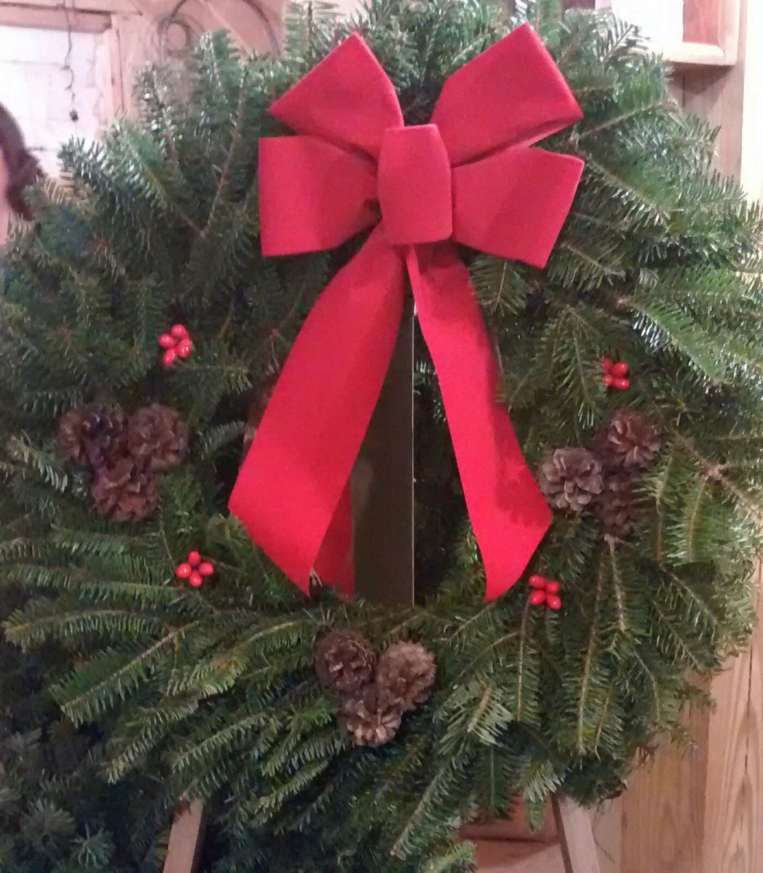 Single Faced Traditional Holiday Wreath - Etsy