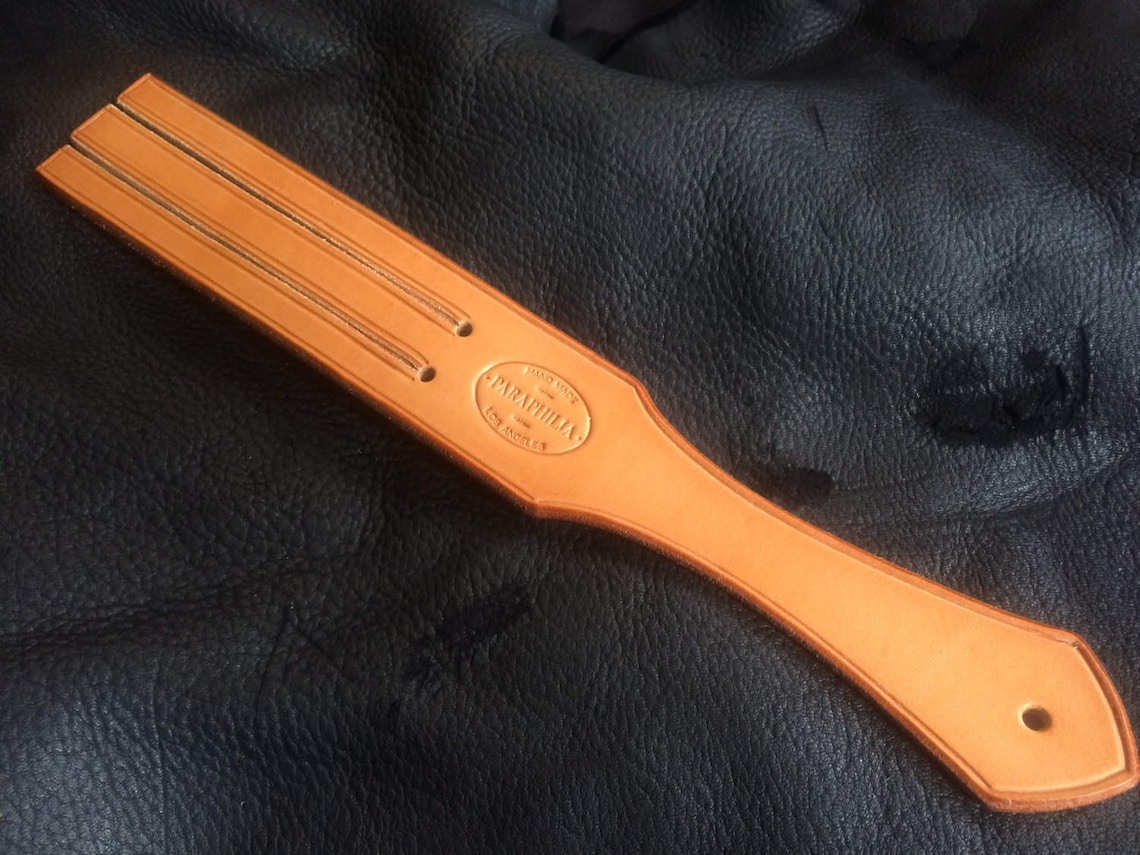 3 Tongue Leather Tawse: Heavy/small - Etsy Canada
