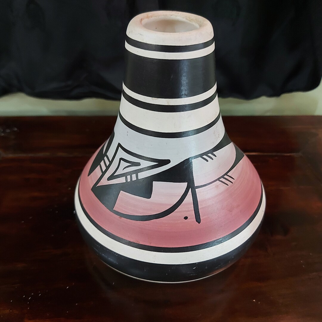 Vintage Pawnee US Native American Pottery Vase , Sioux Pot, Hand ...
