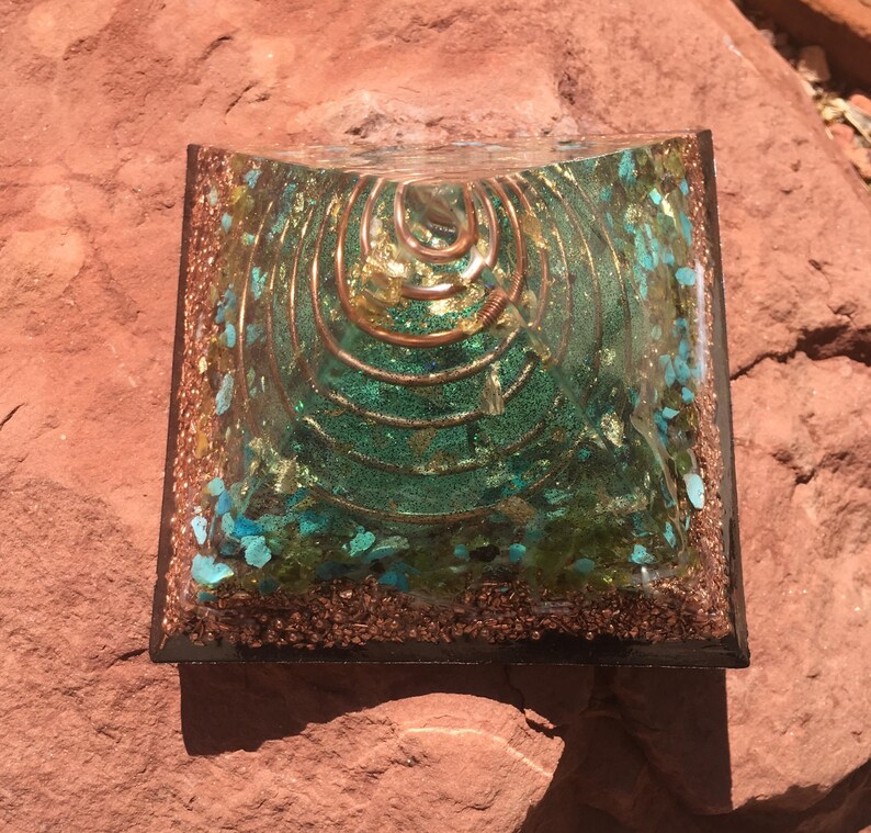 Large Orgone ASG pyramid with Shungite Green Calcite | Etsy