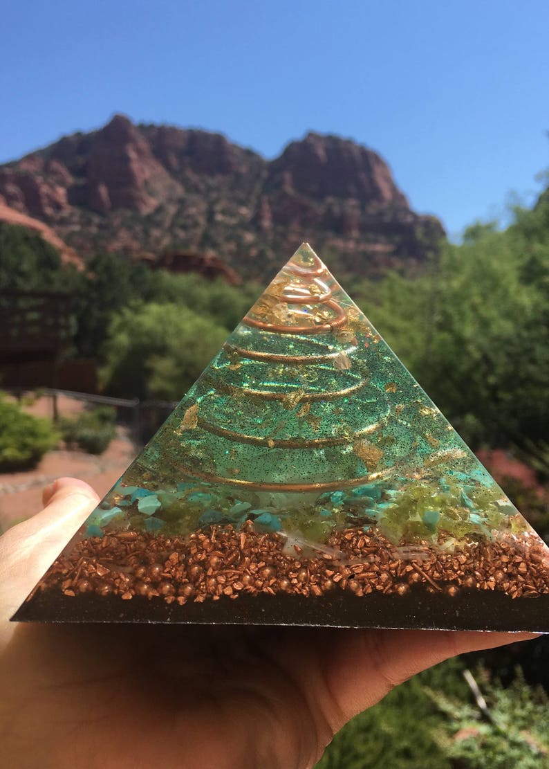 Large Orgone ASG pyramid with Shungite Green Calcite | Etsy