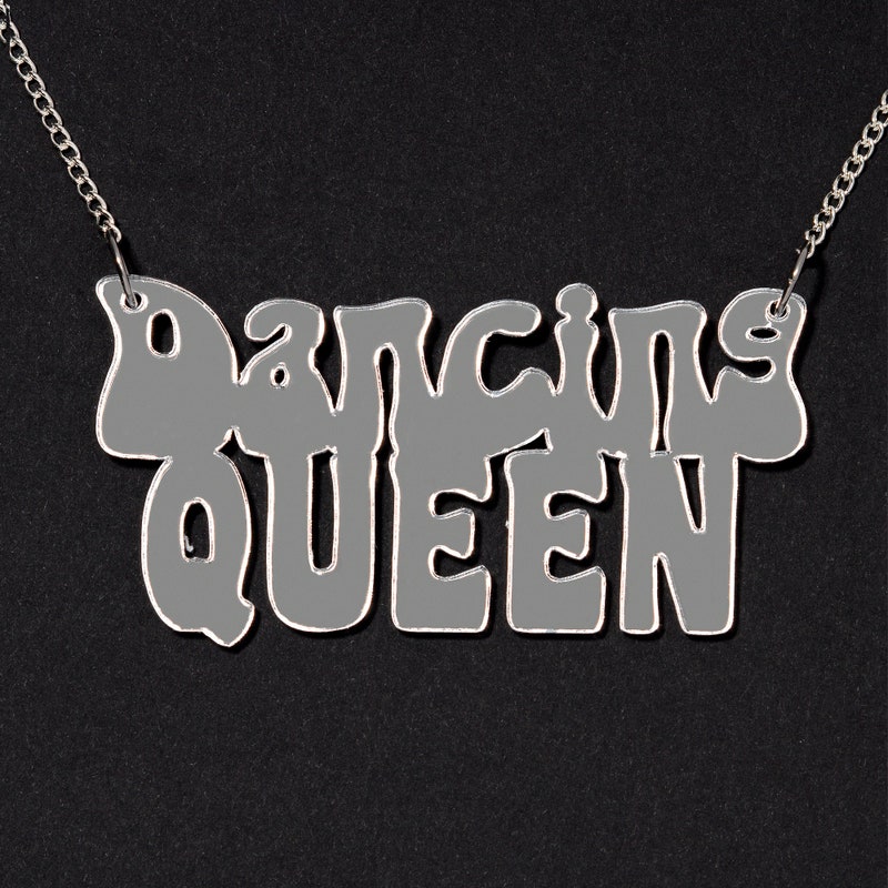 Queen Necklace - Etsy