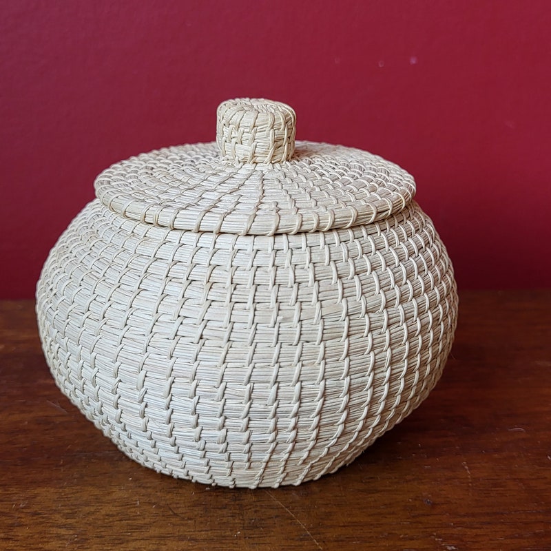 Woven Basket With Lid - Etsy