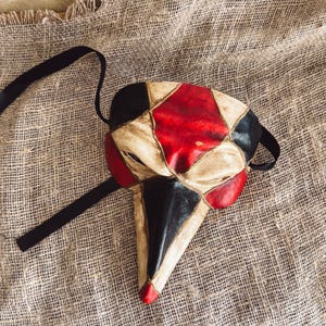 Venetian Long Nose Mask: Red & Black Maschera Del Galeone - Etsy