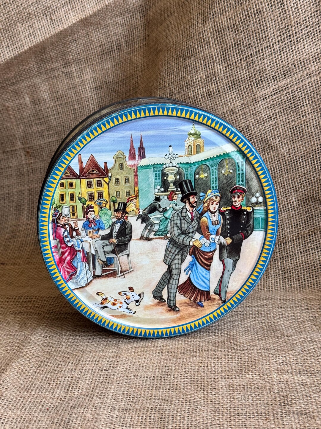 Vintage Round Decorative Tin - Retro Winter Scene Storage Box - Etsy