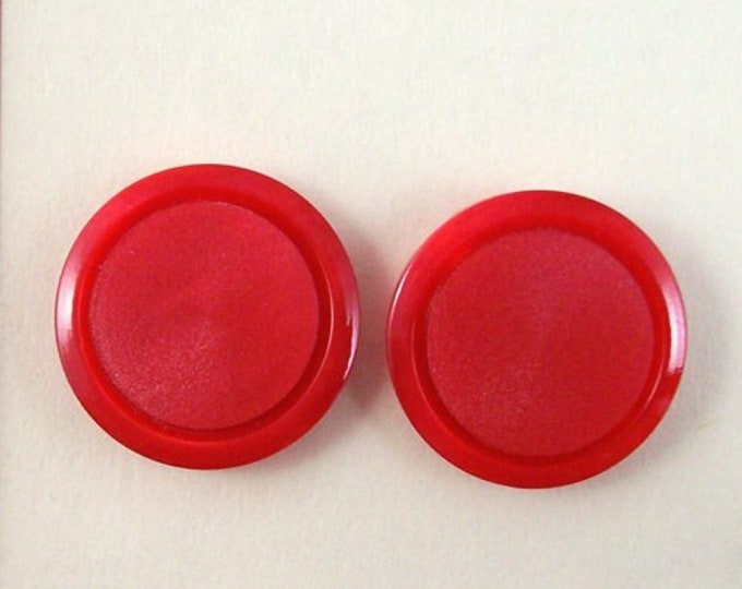 2 Red Plastic Buttons, Almost 11/16" Diameter, 17 Mm, Size 28, Self ...