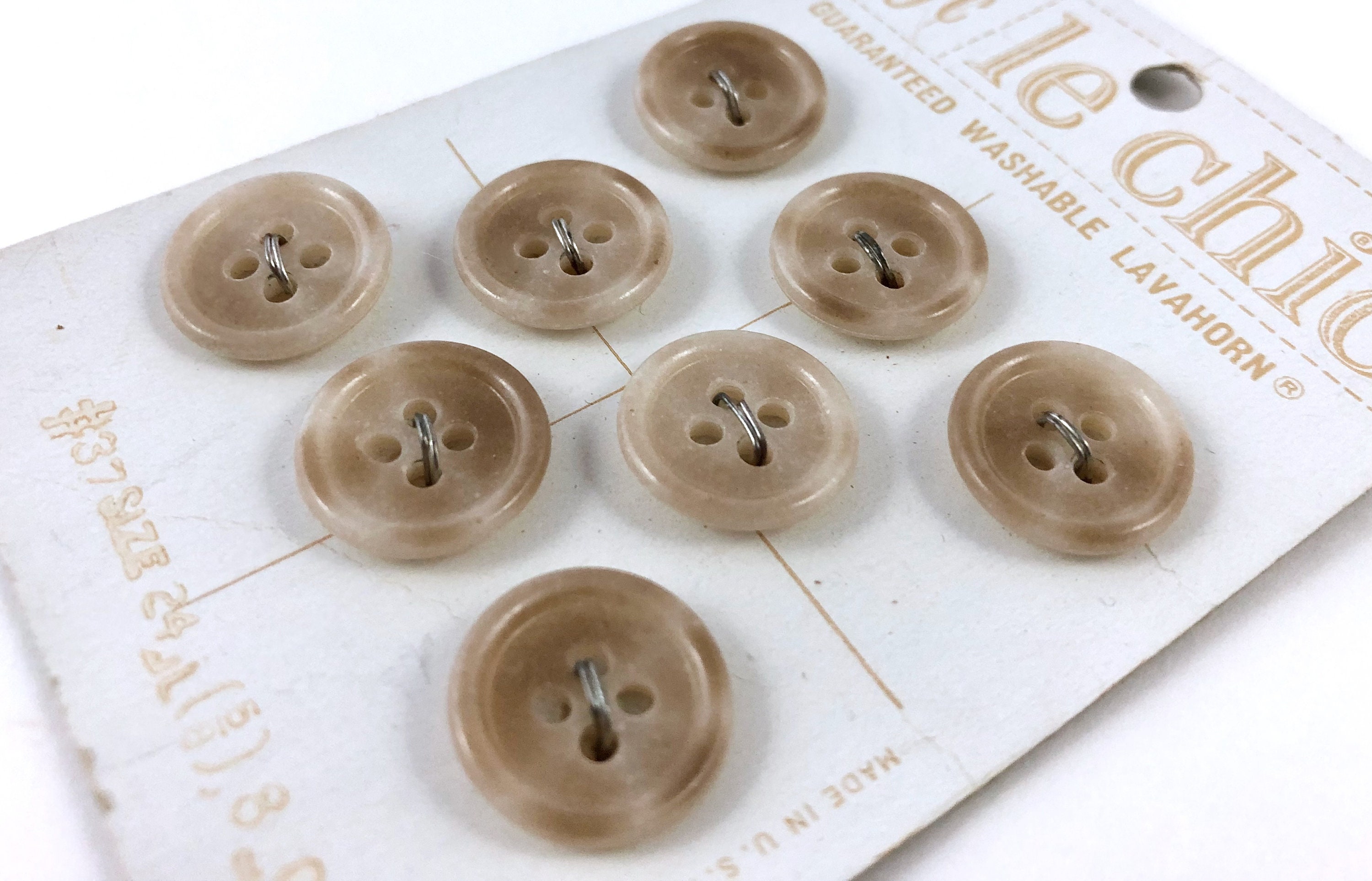 8 Lavahorn® Plastic Buttons, Over 9/16 Dia., 14.5 Mm, Size 24, Four ...
