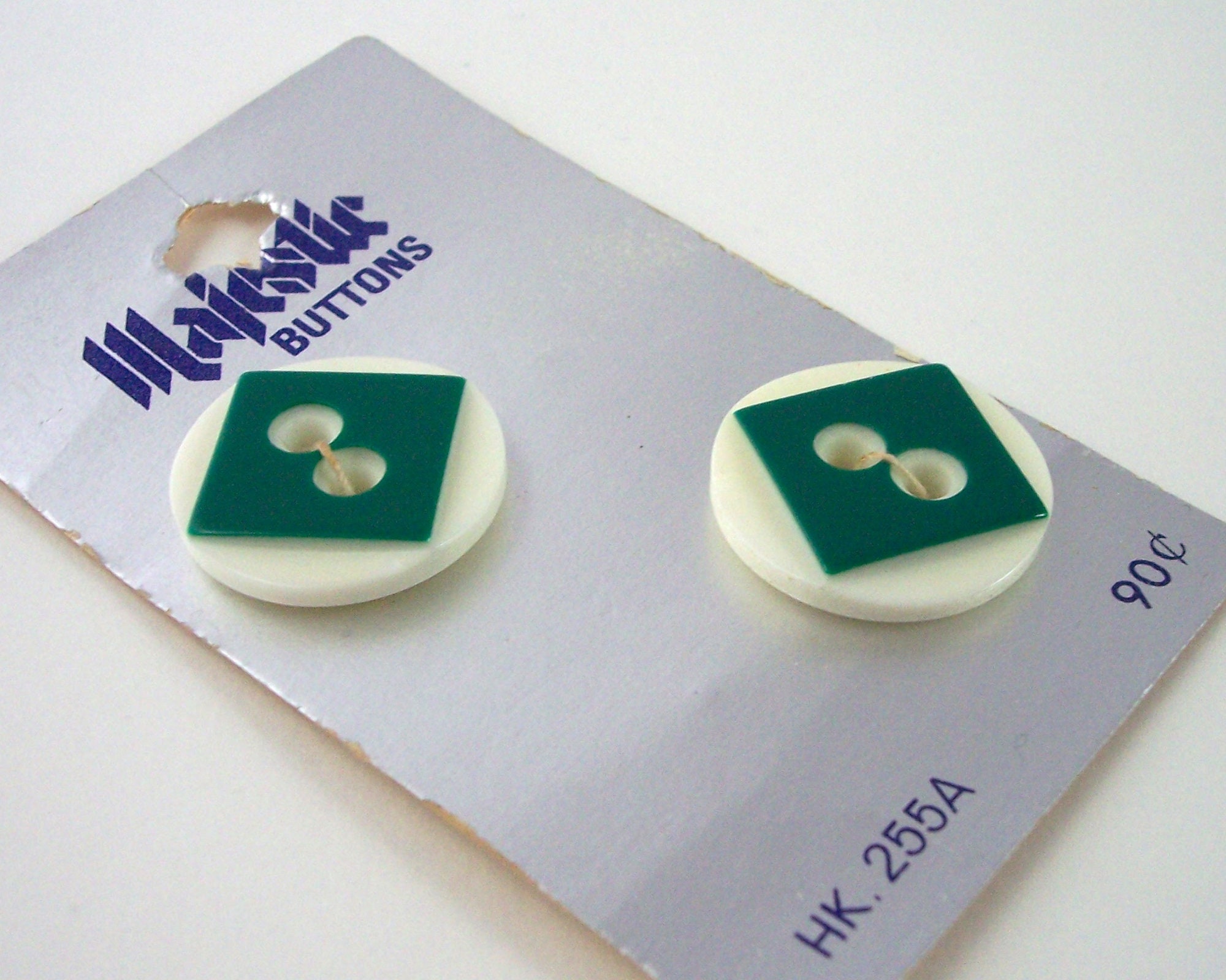 4 Plastic Buttons, Under 7/8" Dia., 22 Mm, Size 34, 2 Hole, Washable ...