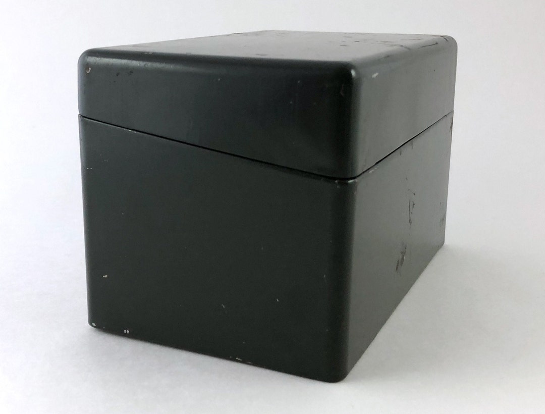 Small Metal File Box Holds 3 X 5 Inch Index Cards Vintage - Etsy
