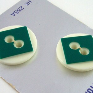4 Plastic Buttons, Under 7/8" Dia., 22 Mm, Size 34, 2 Hole, Washable ...
