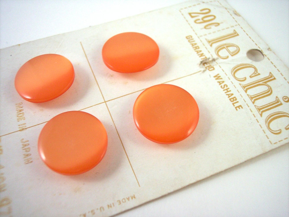 4 Orange Pearlescent Plastic Buttons, 11/16 Diameter, 17.5 Mm, Size 28 ...