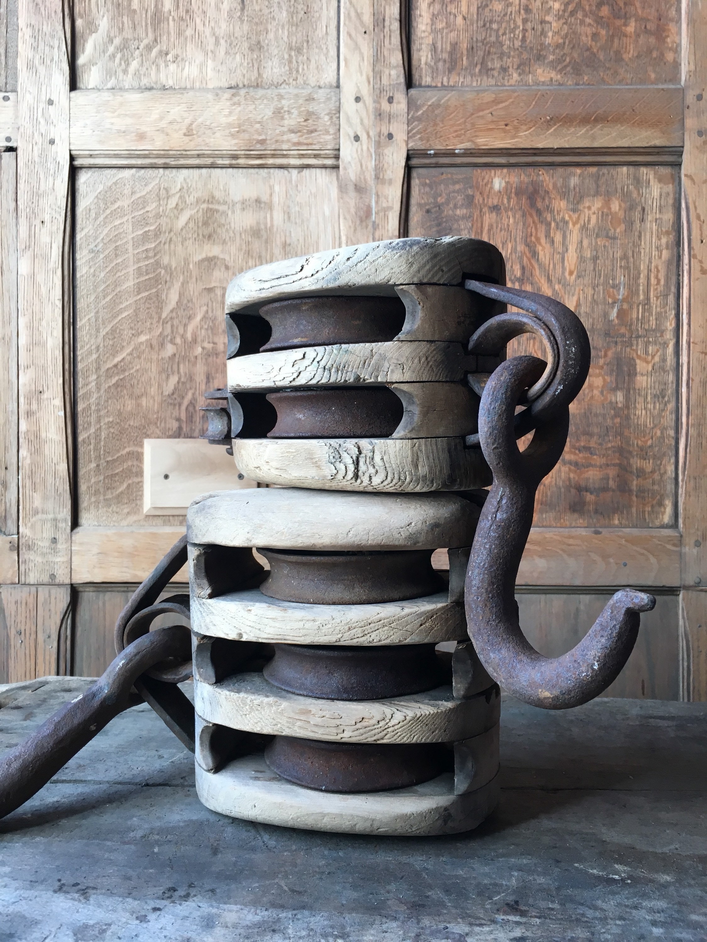 Using Wooden Pulleys Antique Decorating