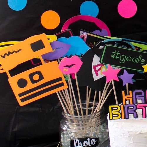 Glow in the Dark Party. Neon Glow Party Cups - Etsy