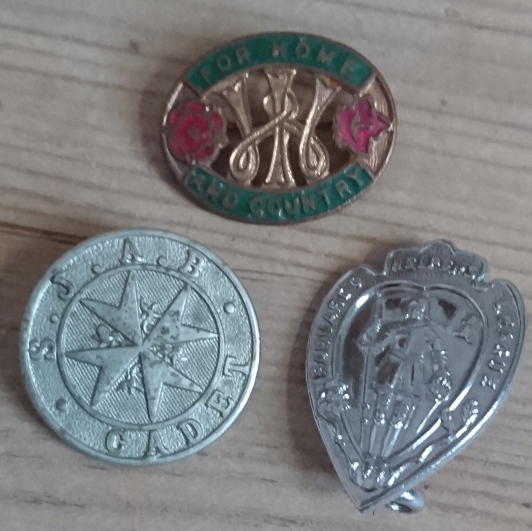 Three Vintage Badges - Etsy