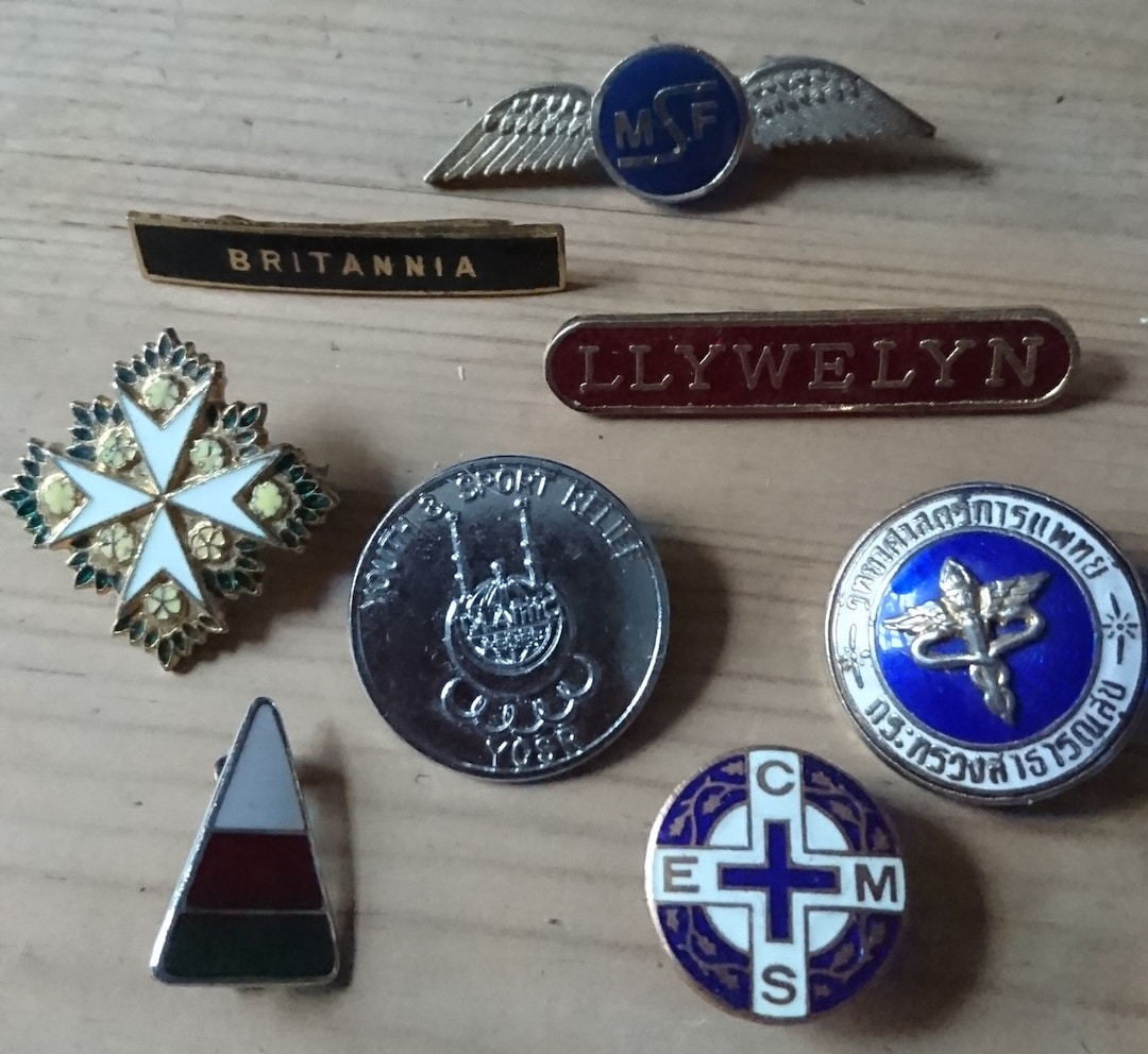 Lot of Eight Vintage Enamel Badges - Etsy