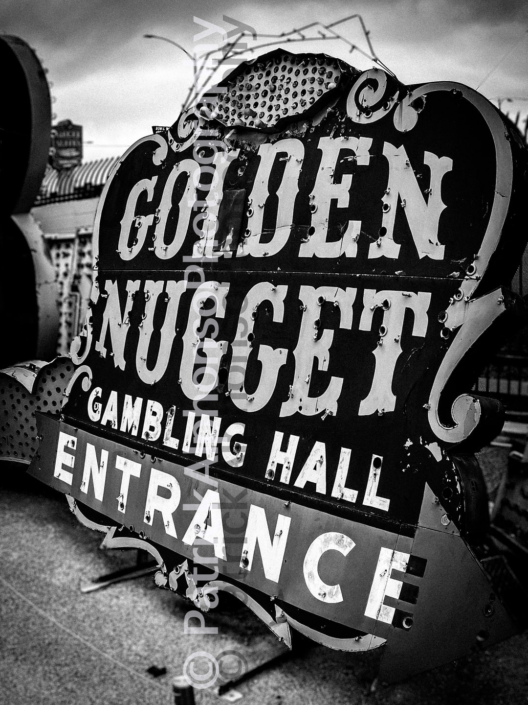 Golden Nugget Neon Sign - B&W Travel Photography (4 Sizes Available) - Etsy
