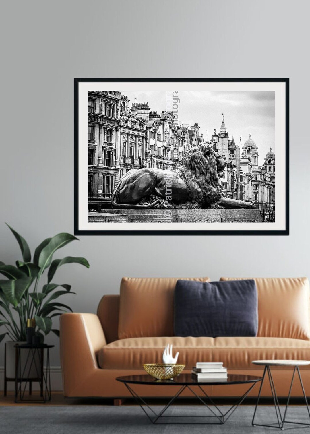 Trafalgar Square Lion (horizontal) - B&W Travel Photography (4 Sizes ...