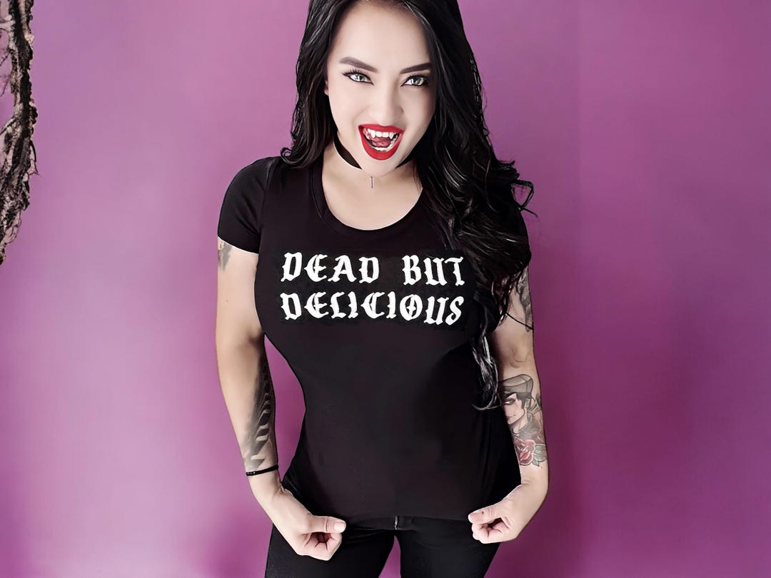 Cute Goth Tee Dead but Delicious Gothic Graphic Custom T-shirt - Etsy