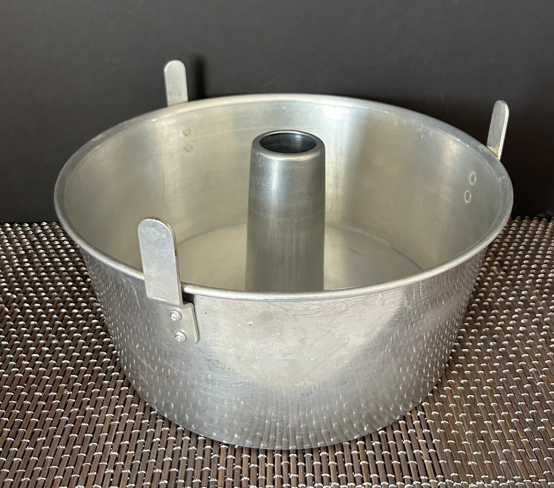 Vintage Angel Food Aluminum Cake Pan Wearever Aluminum 10” - Etsy