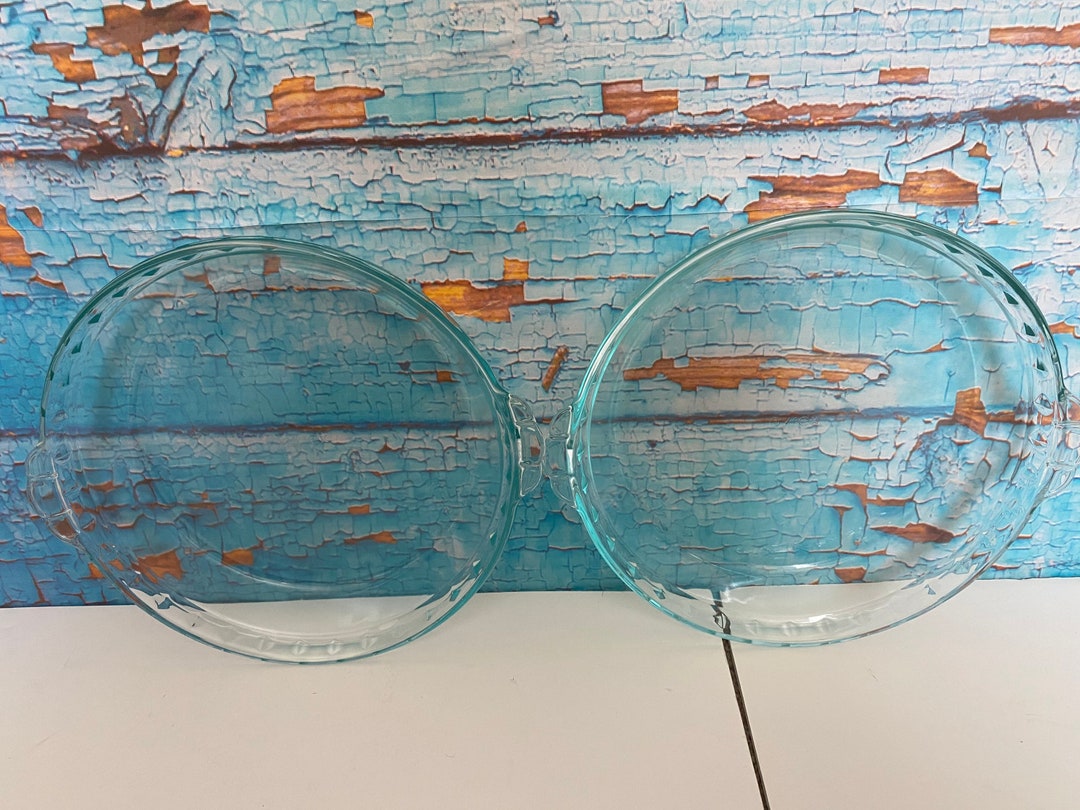 2 Vintage Pyrex 229 Pie Plates - Etsy