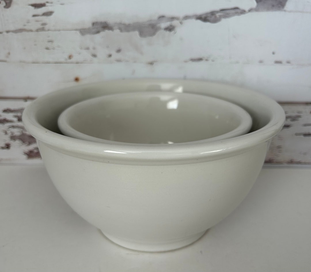 Vintage 2 Heavy White Ceramic Nesting Bowls Farmhouse - Etsy