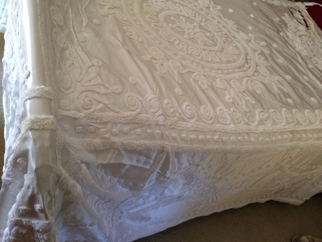 Upcycled Satin Chenille Bedspread, White Cotton Fabric, Full Size - Etsy