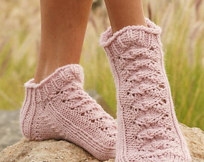 Hand Knitted Light Pink Wool Short Socks /slippers With Lace - Etsy