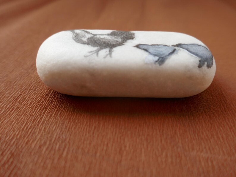 Painted Stone, Chicken and Chicks on Beach Stone, Paperweight - Etsy