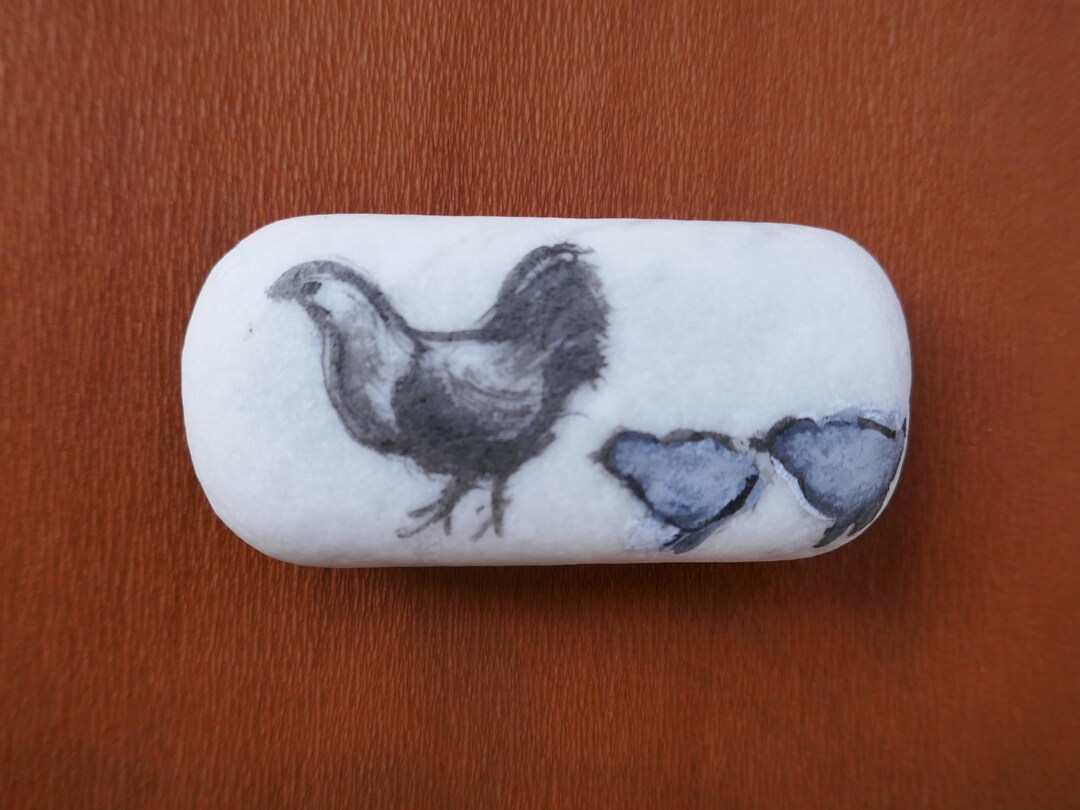 Painted Stone, Chicken and Chicks on Beach Stone, Paperweight - Etsy