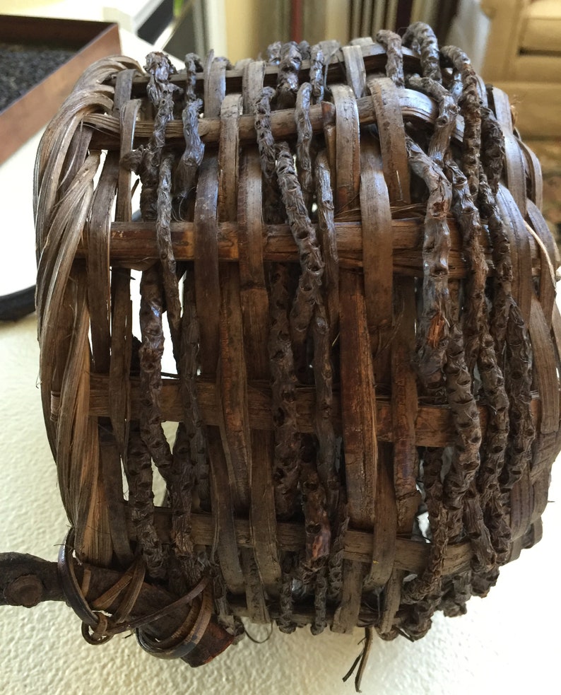 Vintage Rustic Twig Basket, Wonderful Handle, Vintage Gift, Interior ...